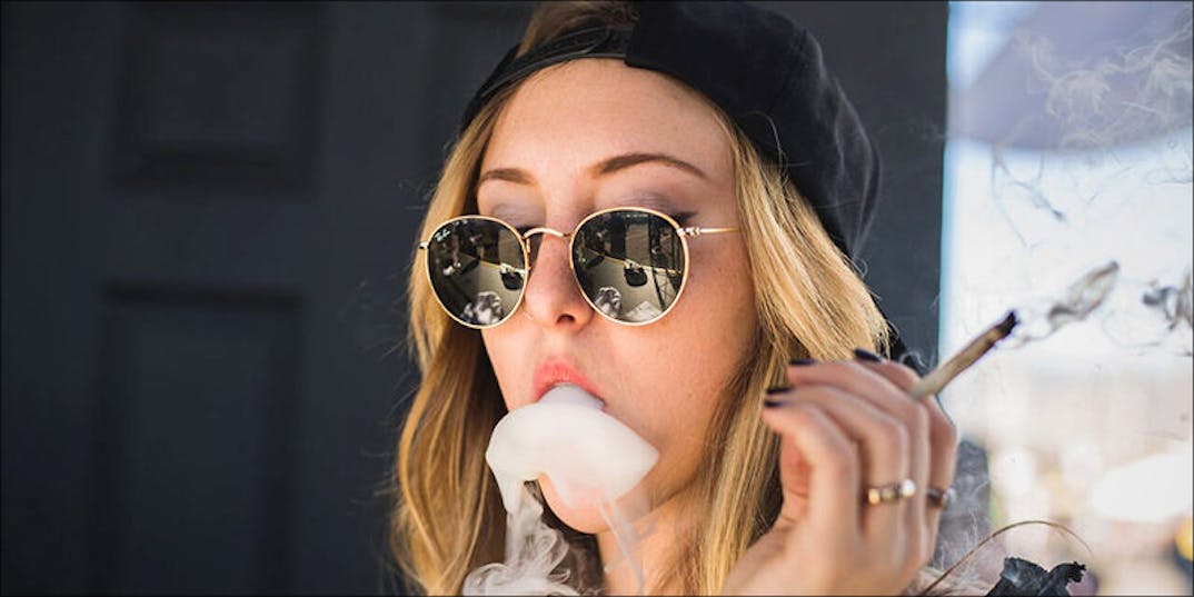 8 Things You'll Understand If You Love Smoking Weed Alone | Herb